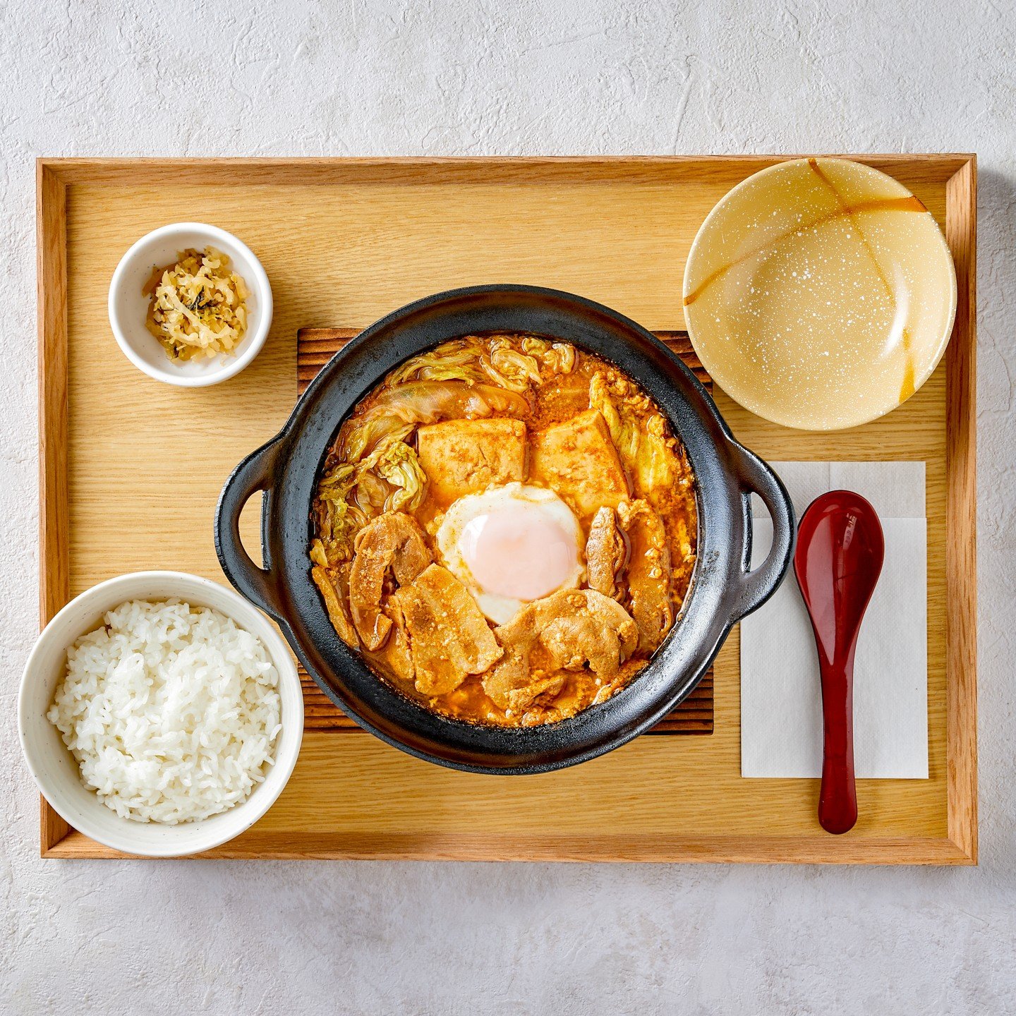 味噌のコクと海鮮の旨みがチゲの辛さと相性抜群！ "チゲ鍋定食"が11月21日より新発売🦐｜ブログ｜やよい軒